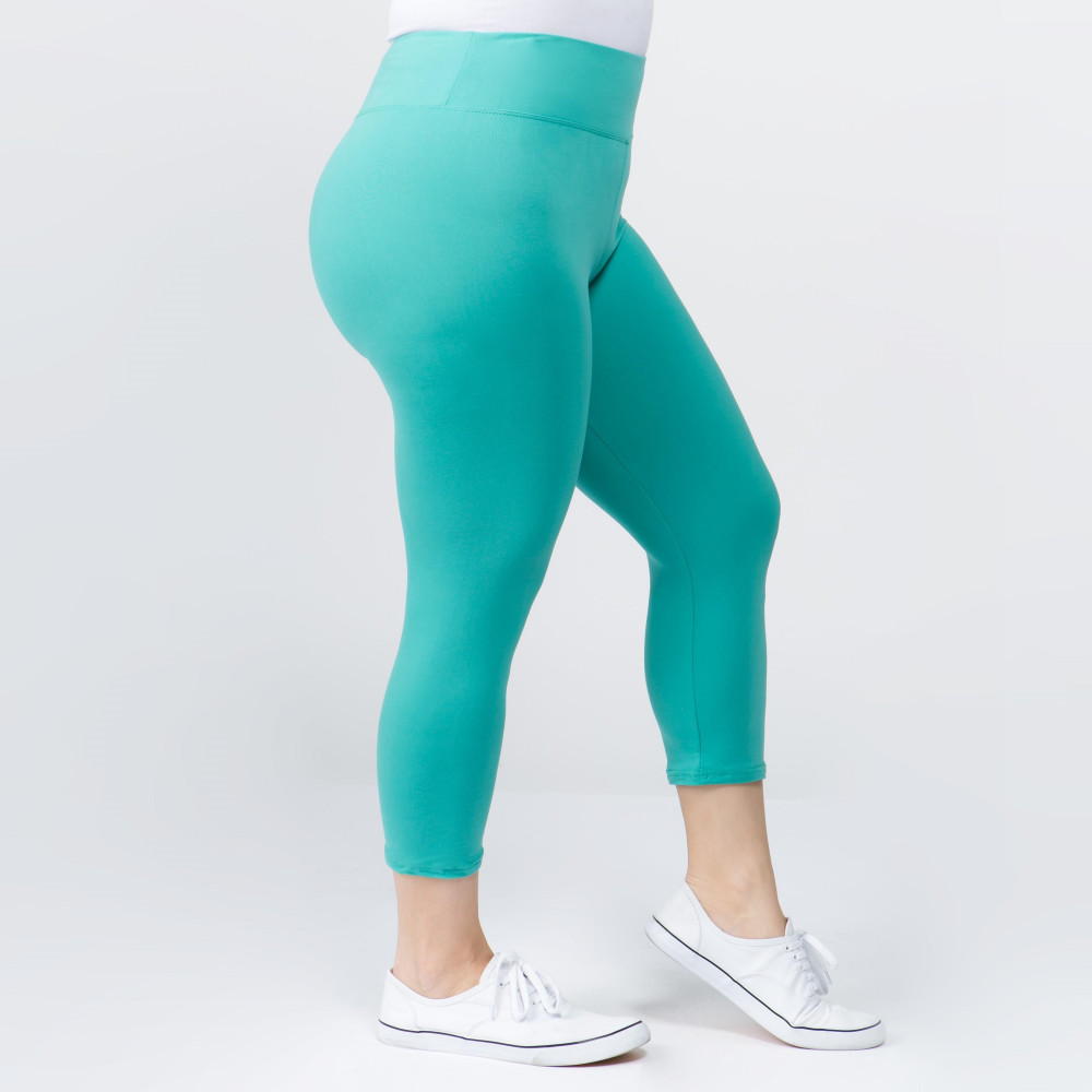 These plus size New Mix Brand peach skin capris are seamless, chic, and ...